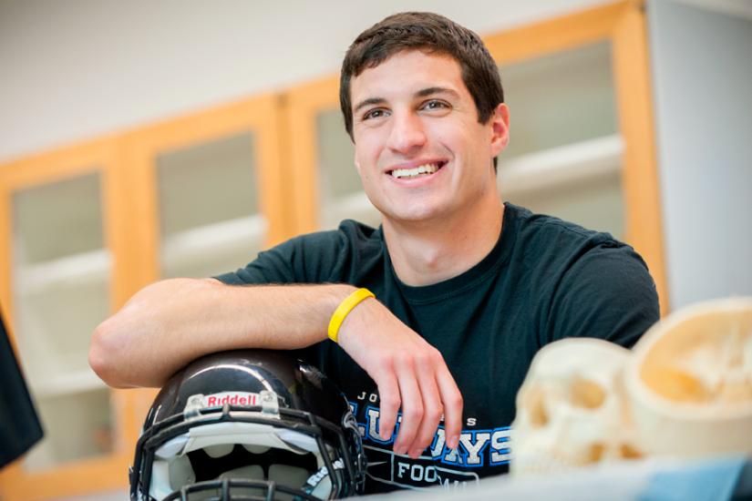 Future brain scientist shines for nationally ranked JHU football team | Hub