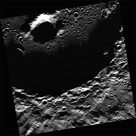 NASA Messenger provides first optical images of ice near Mercury's ...