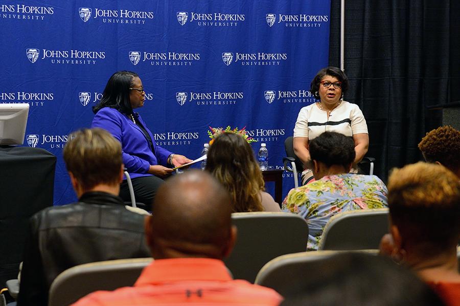 Reporters have duty to 'get you answers you need' from the president ...