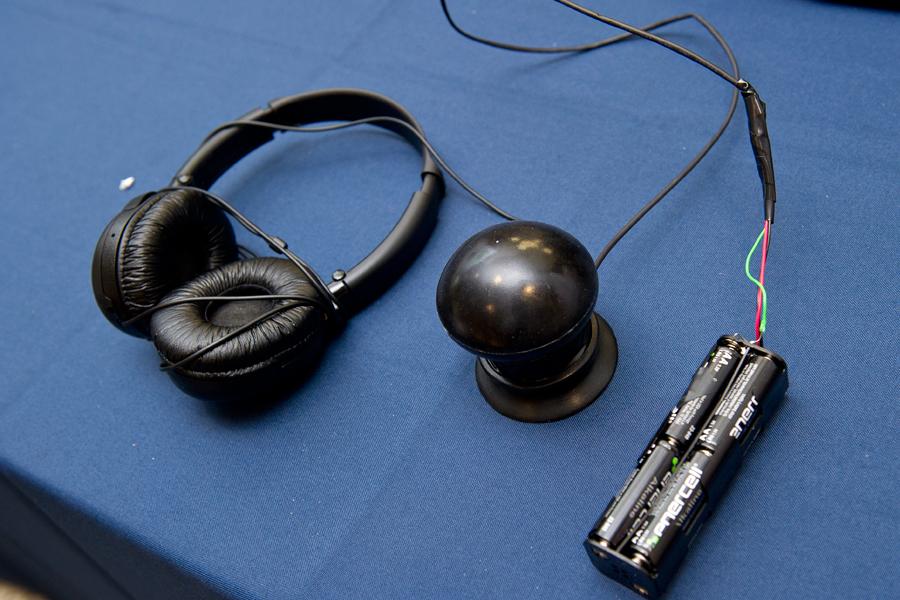 Johns Hopkins undergraduates help design space stethoscope for NASA | Hub