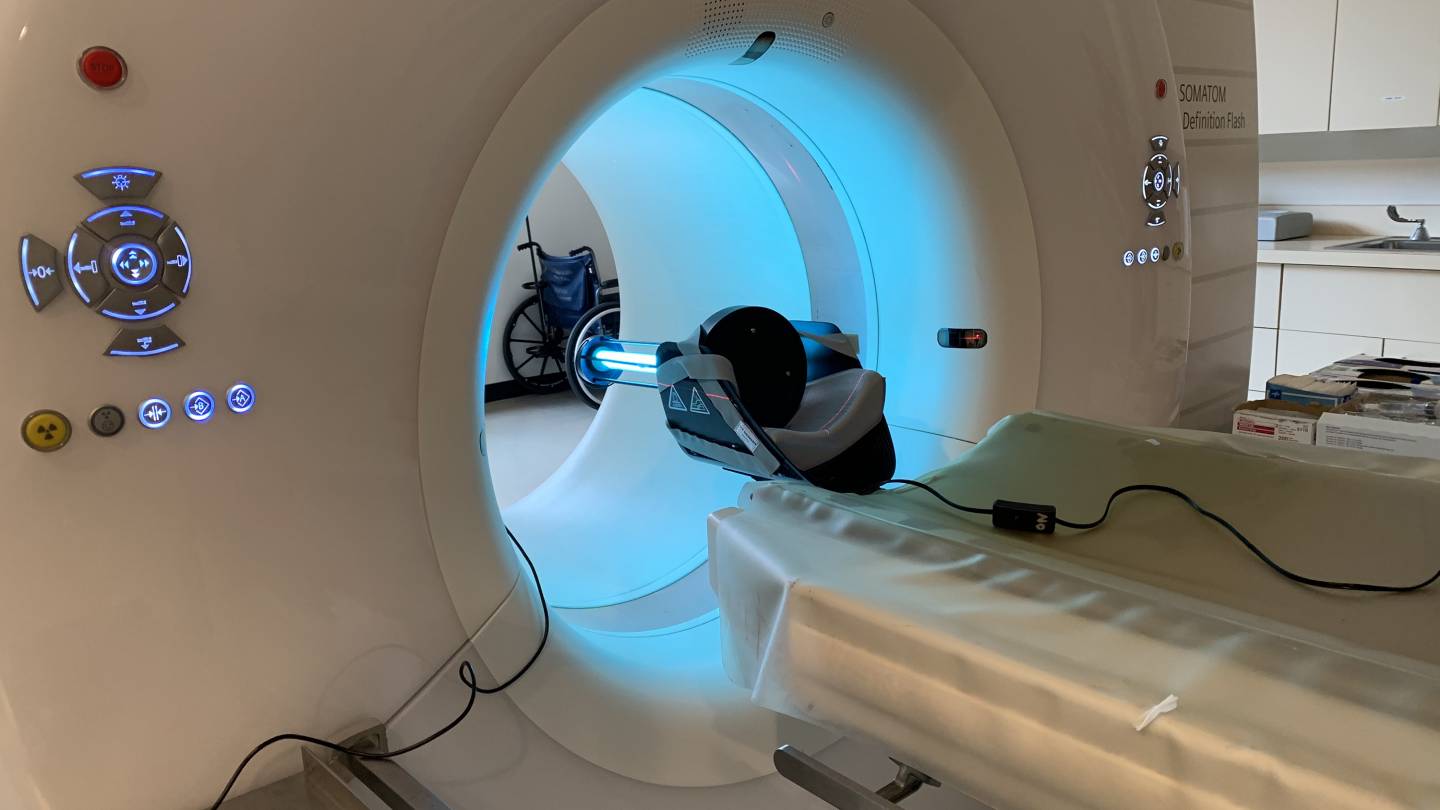 Fighting COVID-19: Using ultraviolet light to decontaminate CT scanners | Hub