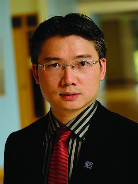 JHU's Yang wins overall prize in Case Centre Awards for L'Oreal study | Hub