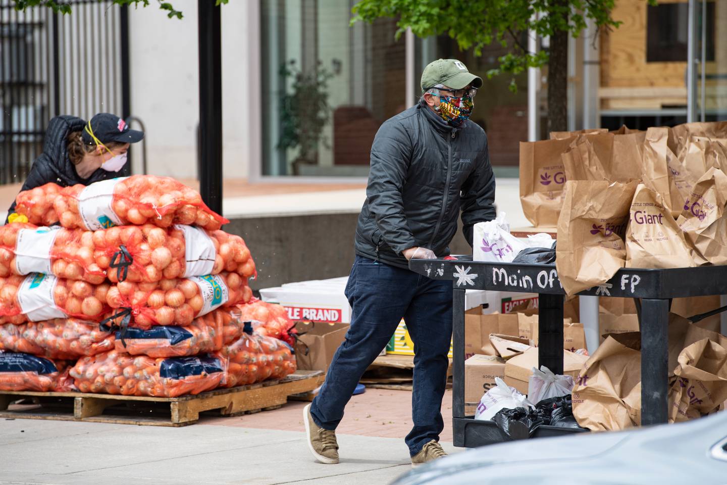 Food distribution program grows to meet 'huge' demand | Hub