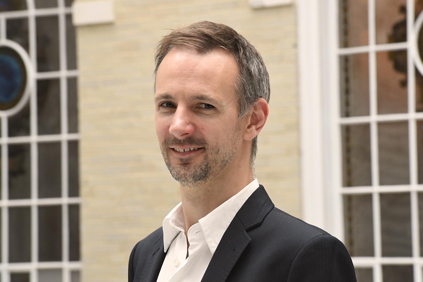 Ian Phillips, who explores the intersection of philosophy and brain ...