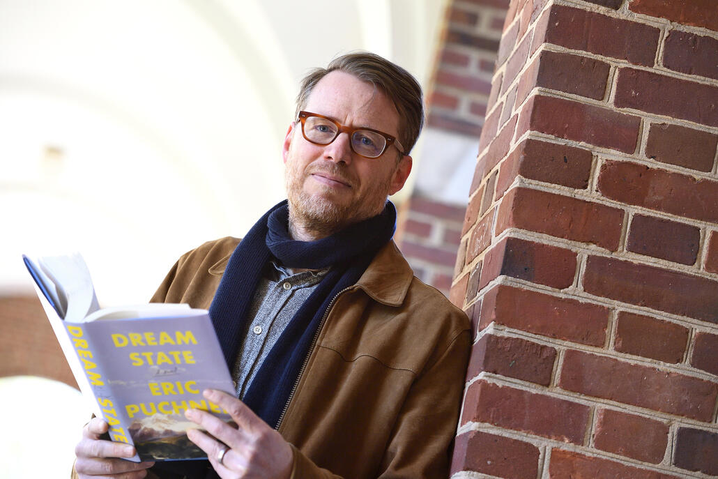 Life's indignities unfold in a darkly engaging 'Dream State' | Hub