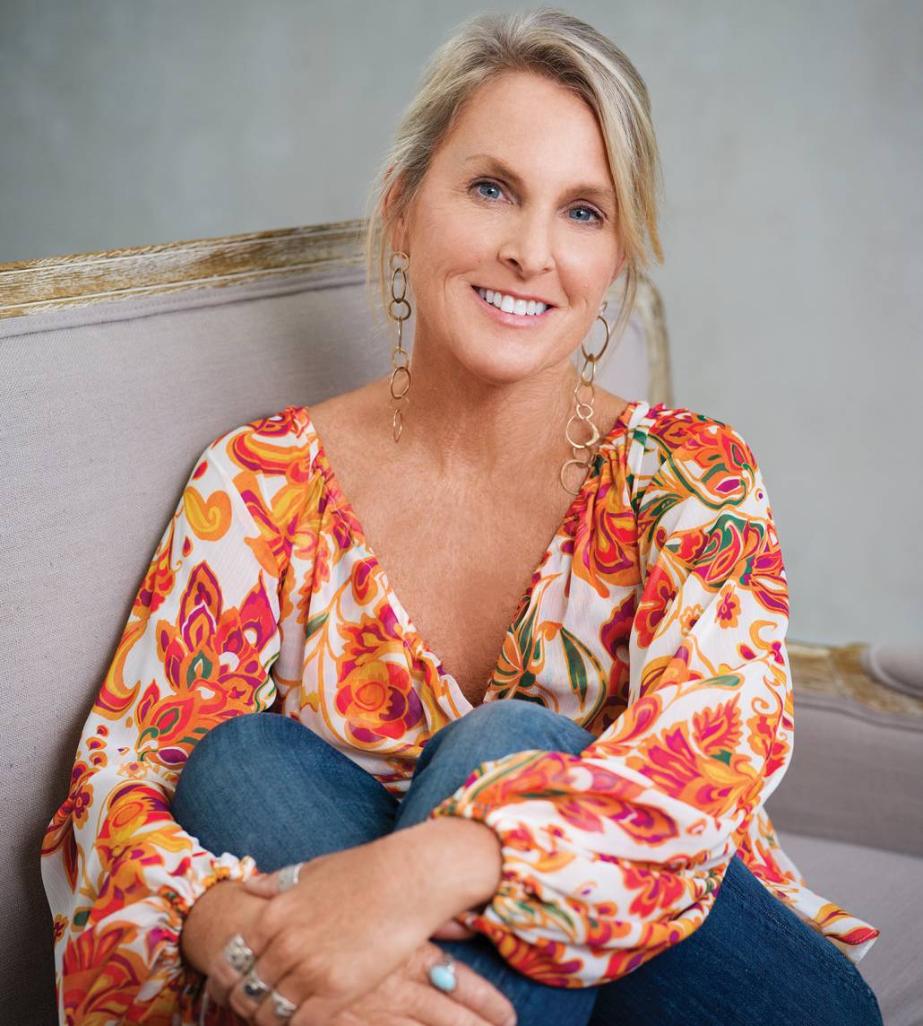 A Q&A with the queen of the beach read | Hub