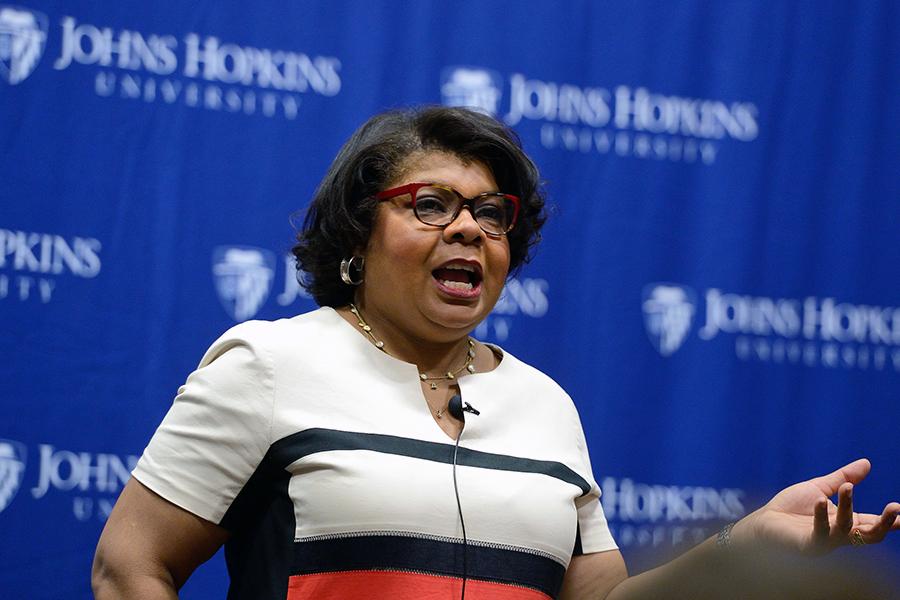 Reporters have duty to 'get you answers you need' from the president ...