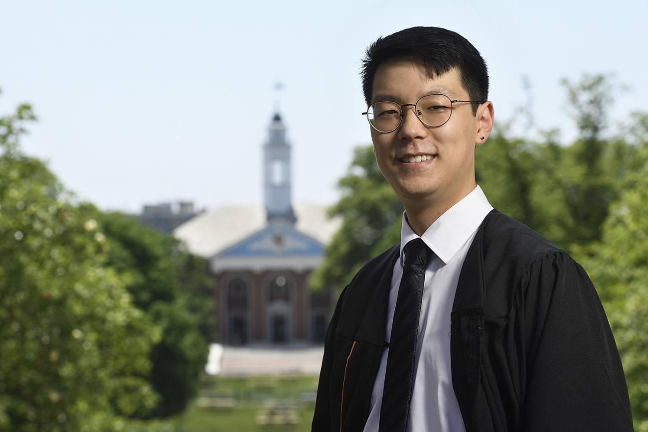 Hopkins grads have 'capacity to discover and reveal truths' | Hub