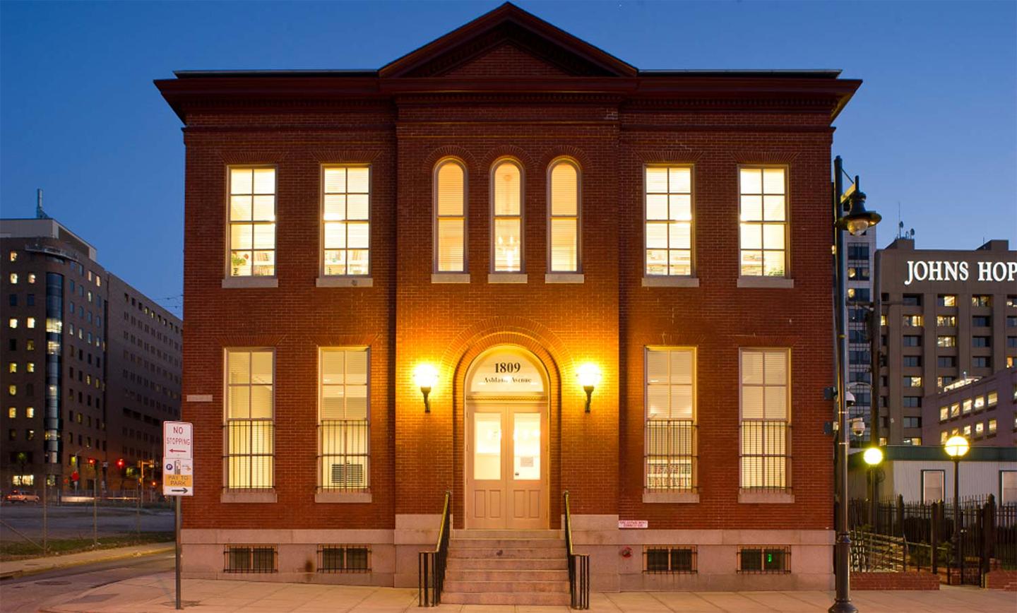 Johns Hopkins to name research building in honor of Henrietta Lacks | Hub